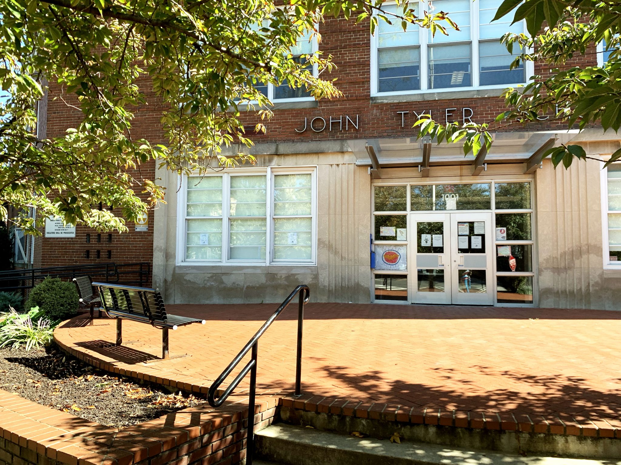 Neighborhood torn over ‘ludicrous,’ ‘confusing’ plan to reopen schools ...