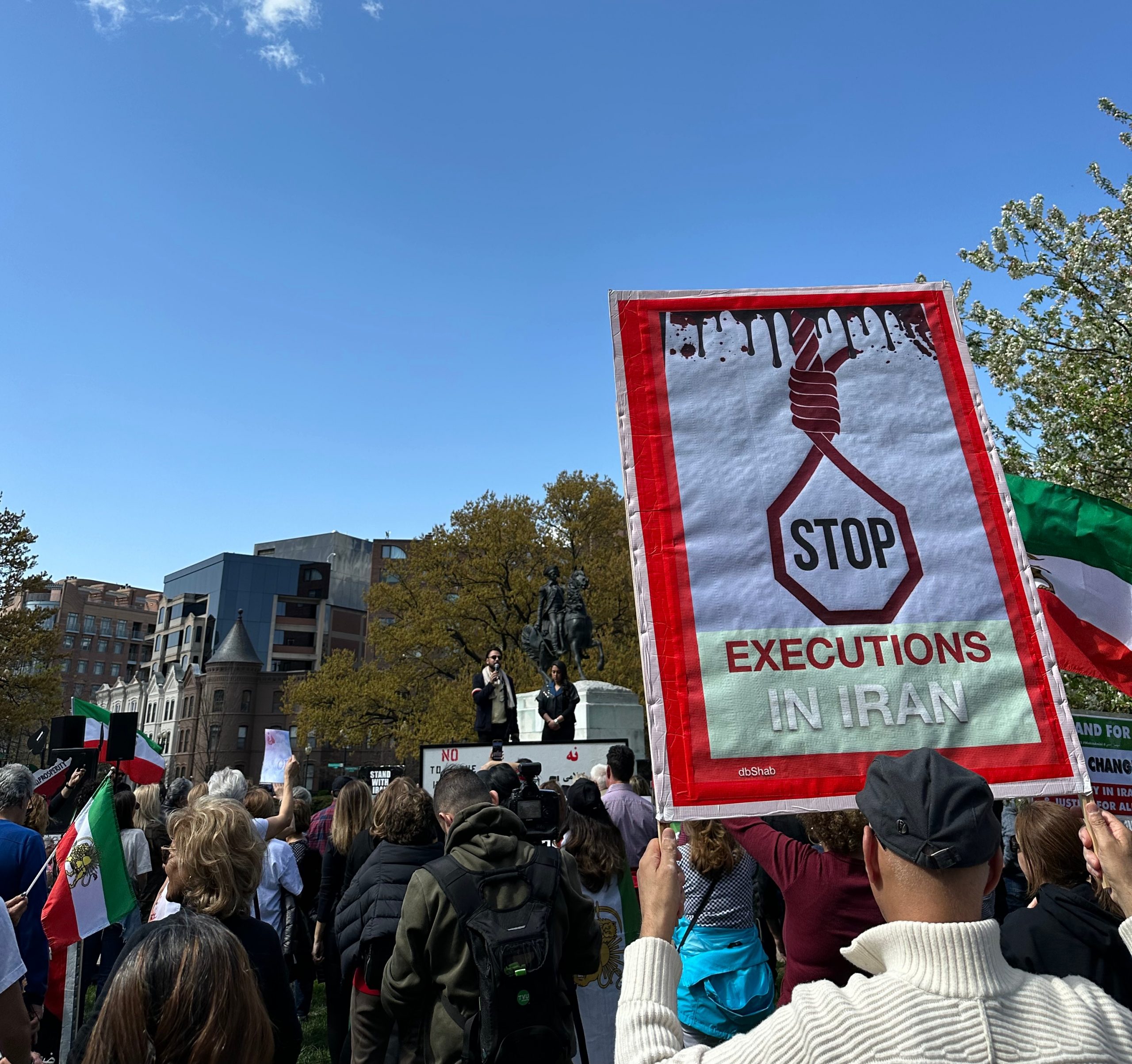 Despite physical distance, Iranian-Americans demonstrate solidarity ...