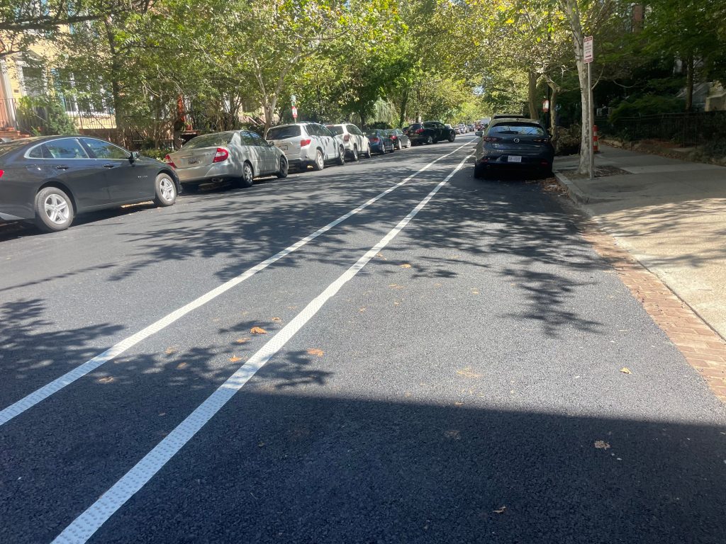 Bike ride highlights push for protected bike lanes on Q and R streets ...